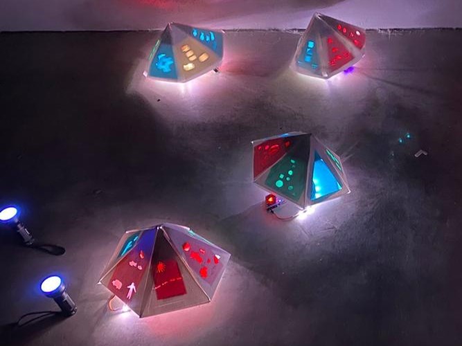 micro:bit Rotating Light Project for Manassa of Innovation - U Can Too